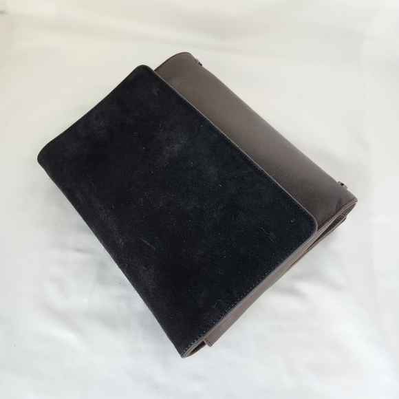 Everlane | Bags | Everlane Crossbody Bag Brown Leather Petra Clutch ...
